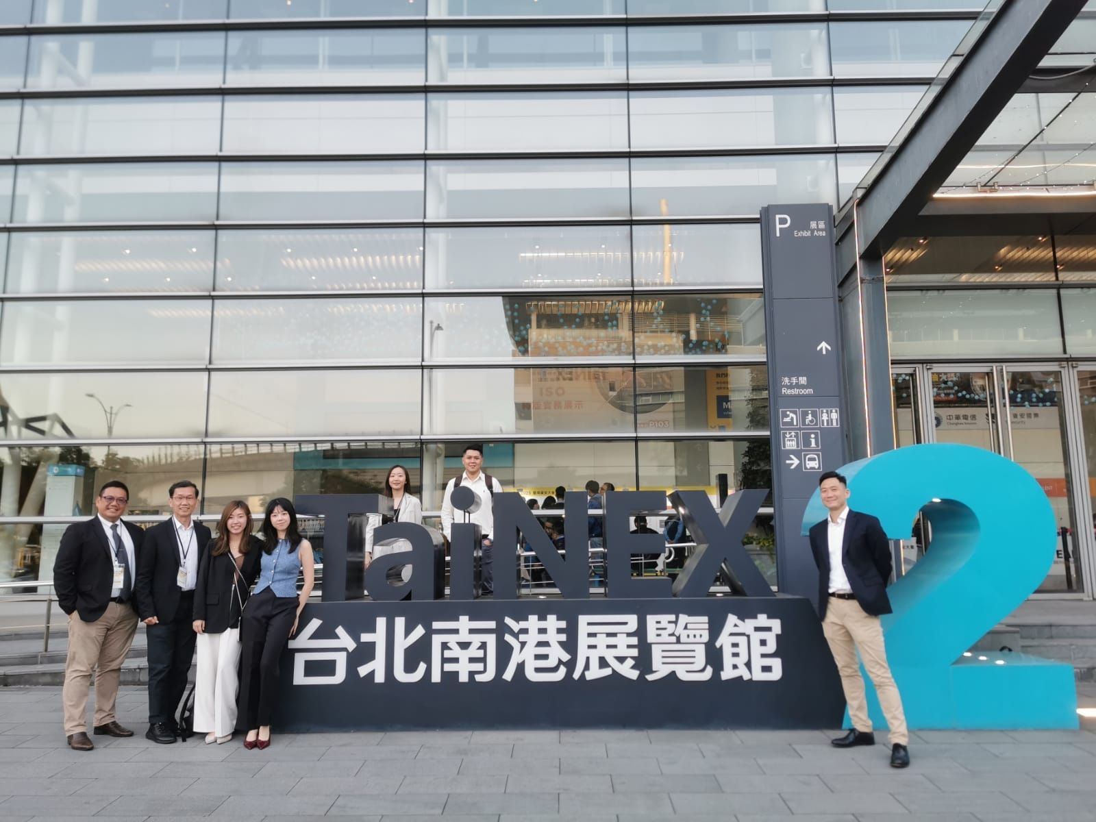 Home Page - DT Asia Group - Hong Kong